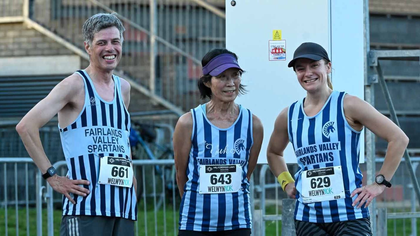 SPINNING AROUND AT THE RESOLUTION 5K - Fairlands Valley Spartans